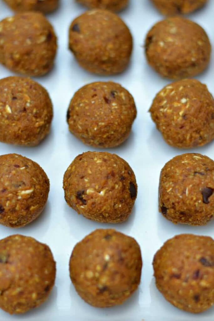 Easy No-Bake Pumpkin Balls